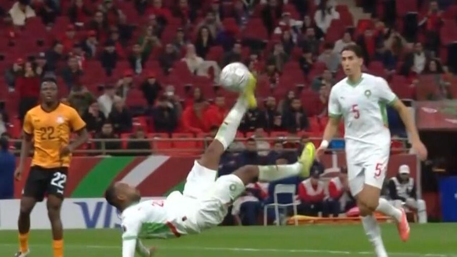 ΑΠΙΣΤΕΥΤΟ: Ο Ελ Κααμπί σκόραρε ξανά με ανάποδο ψαλίδι, αυτή τη φορά ...