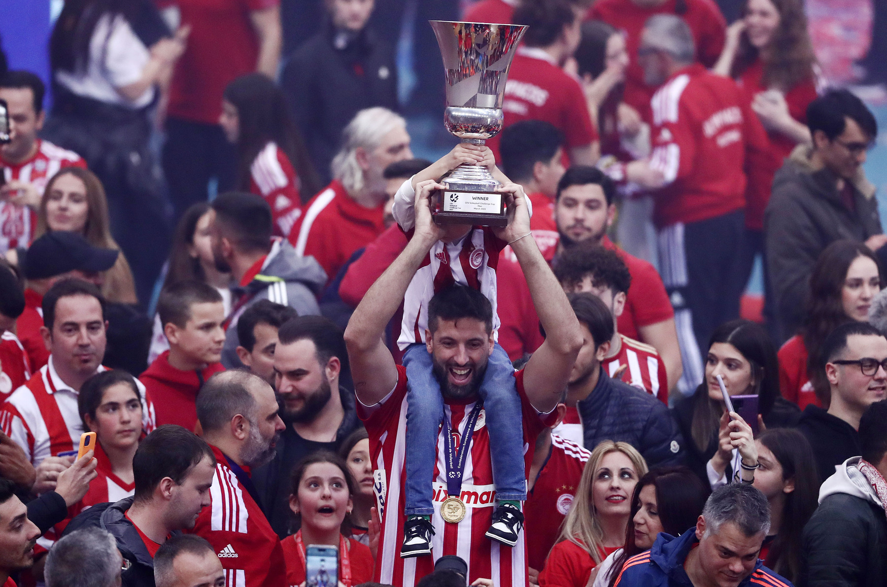 Κυπελλούχος Ευρώπης ο Ολυμπιακός στο βόλεϊ ανδρών, ισοπέδωσε την ...