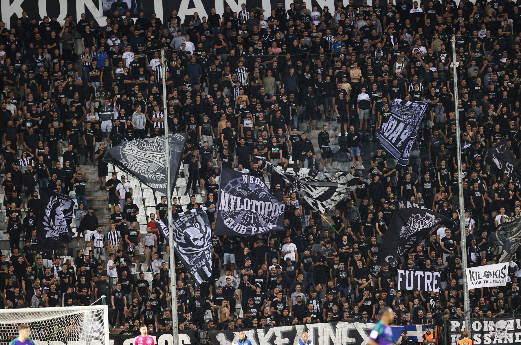 Με κόσμο ο ΠΑΟΚ στο Αιγάλεω για το ματς Κυπέλλου!