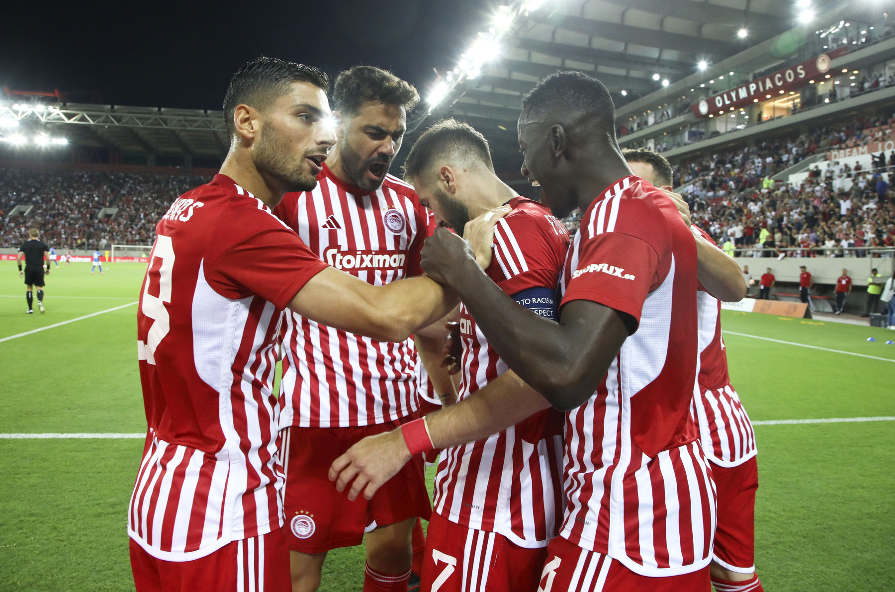 Ολυμπιακός - Γκενκ 1-0: Έσπασαν το αρνητικό σερί οι «ερυθρόλευκοι» και ...