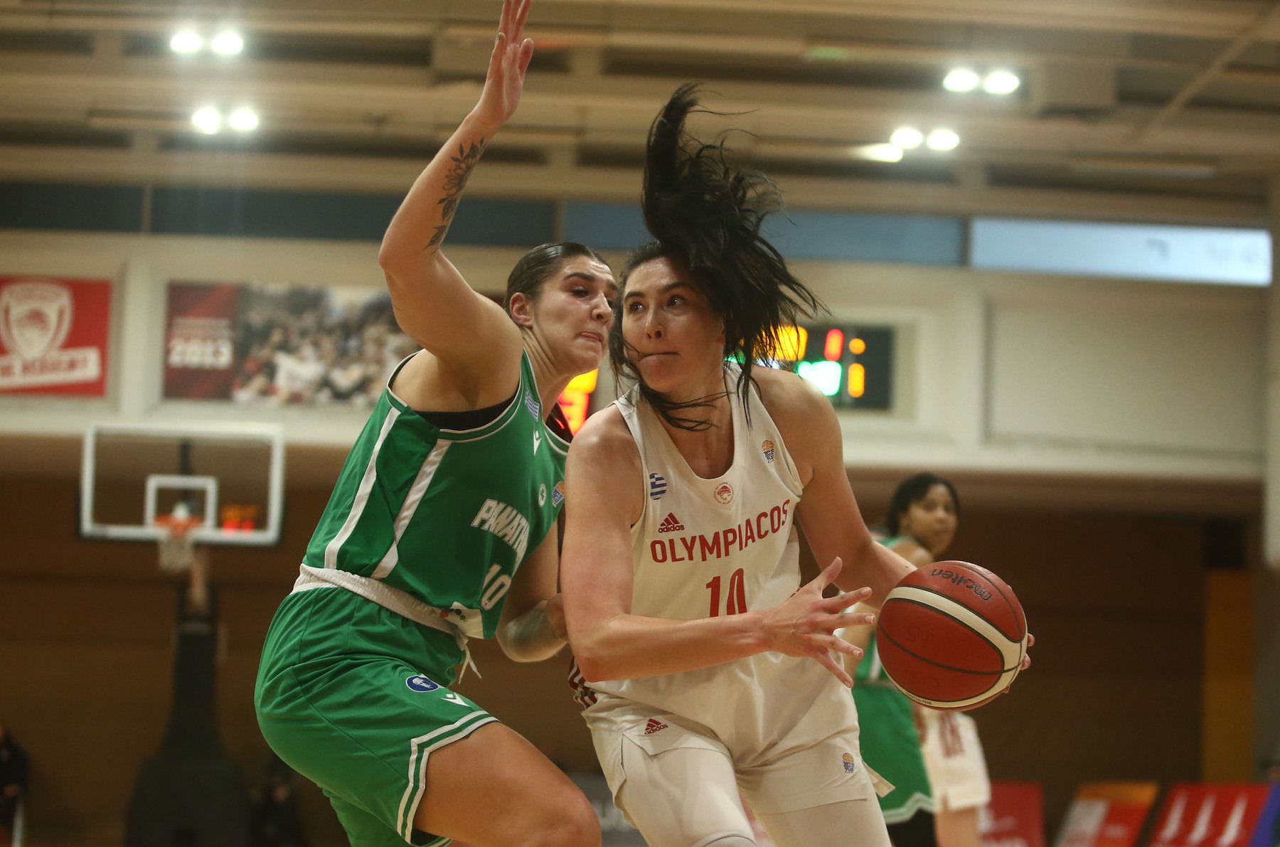 Ολυμπιακός - Παναθηναϊκός 87-83: Οι «ερυθρόλευκες» στέφθηκαν ...