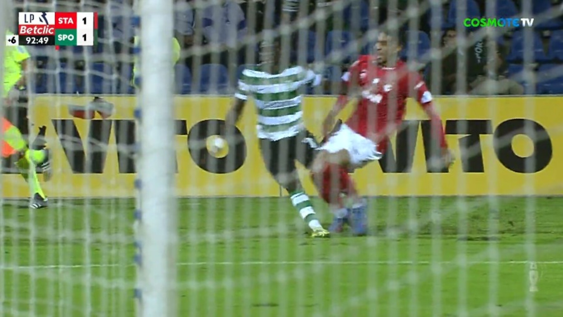 Σπόρτινκ Λισαβόνας: Νίκησε με ανύπαρκτο κόρνερ στο 90+4' (video)